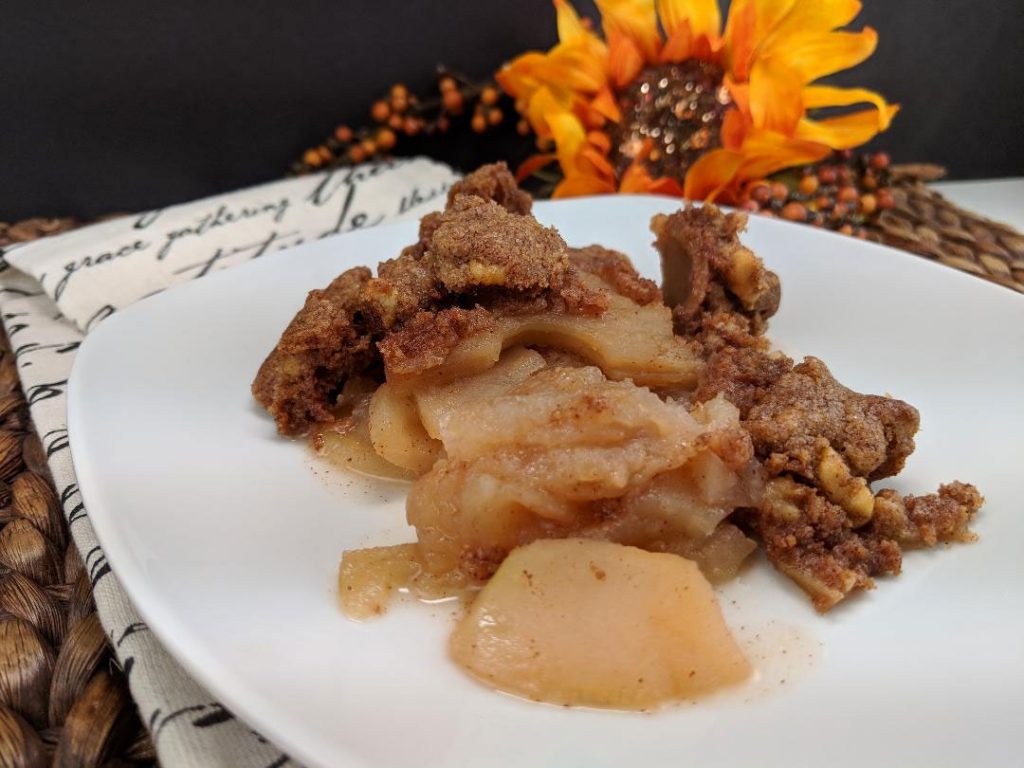 Quick and Easy Apple Crisp – Afoodieaffair