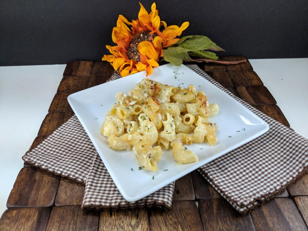 Quick and Easy Macaroni and Cheese – Afoodieaffair